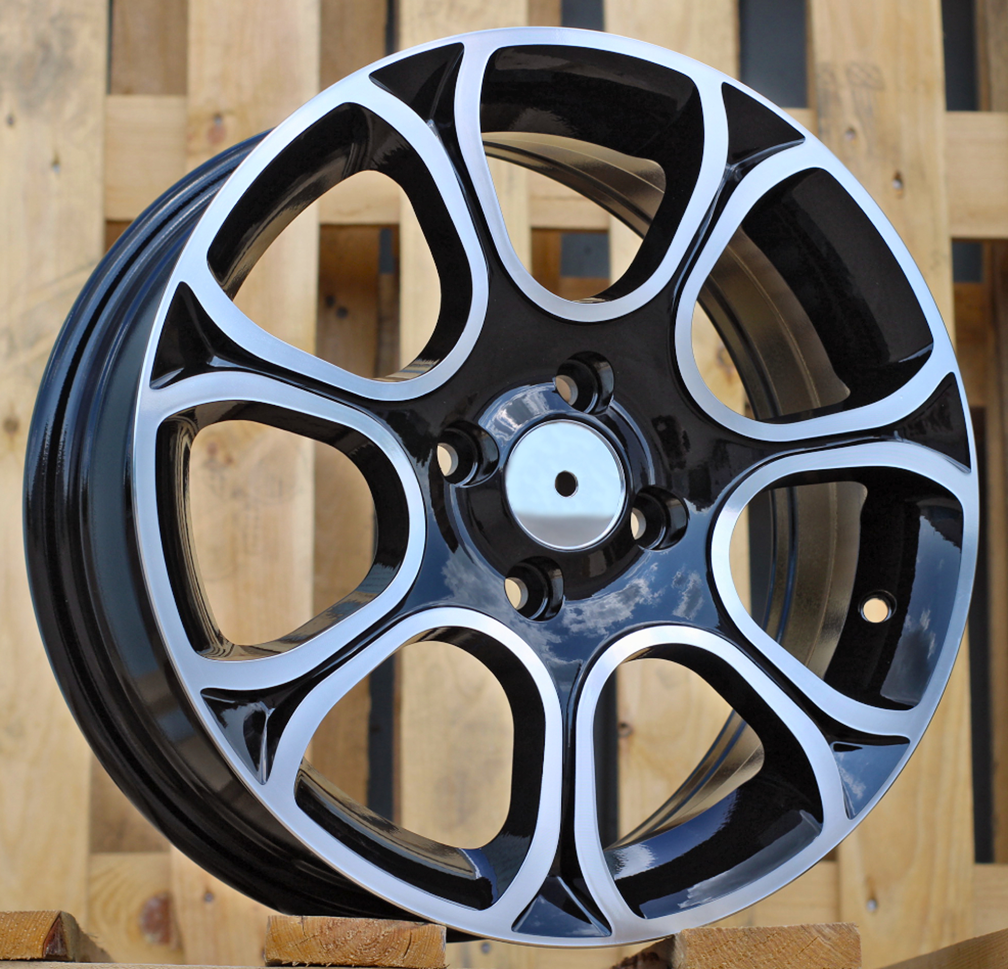 ALU FELGA FIAT 4X98 15" FIB5164CP ET35 CRNA SA POLIRANIM - Premium Wheels